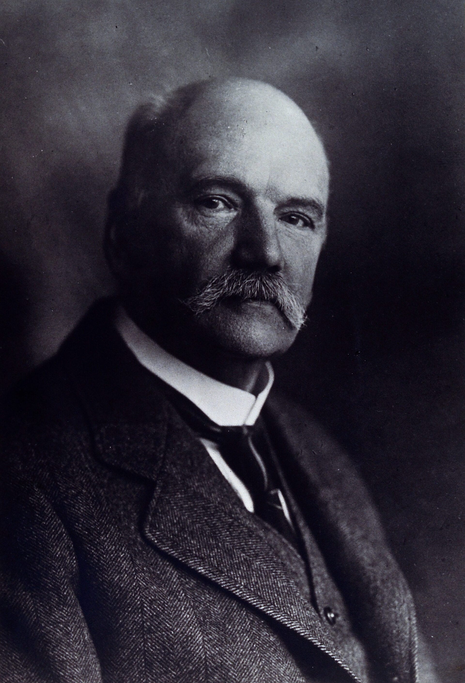 The discovery of DNA: the first building blocks